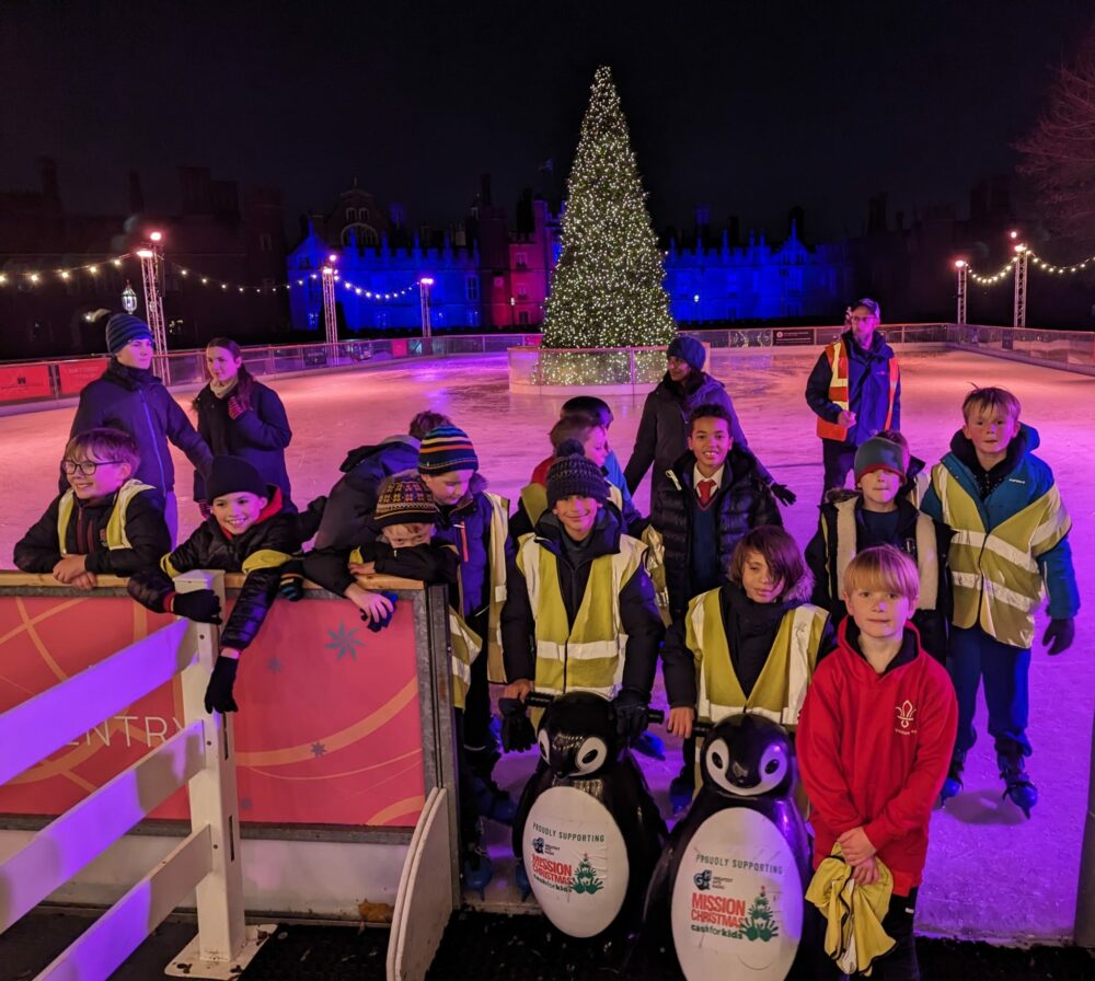 Ice-skating at Hampton Court Palace for Cubs | 1st Weston Green Scouts